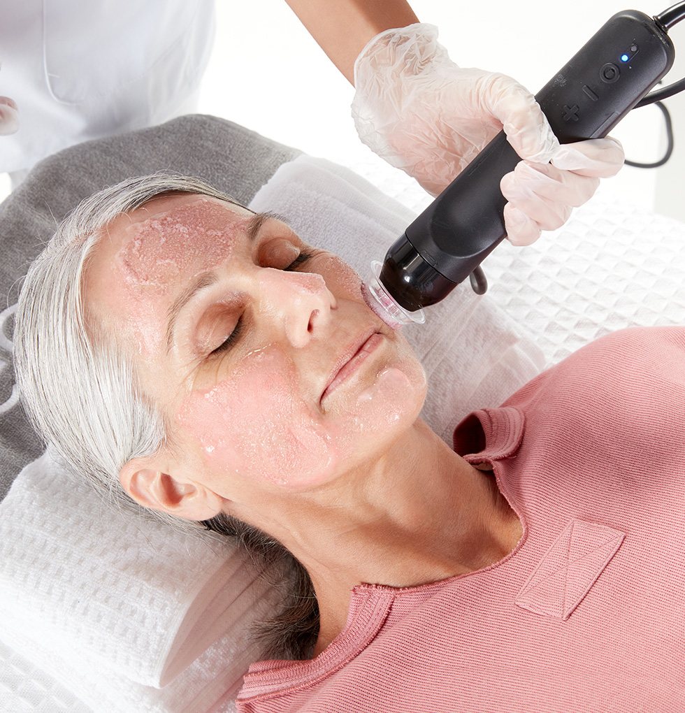 Geneo: Glo2Facial For Anti-aging - Mixi Skincare